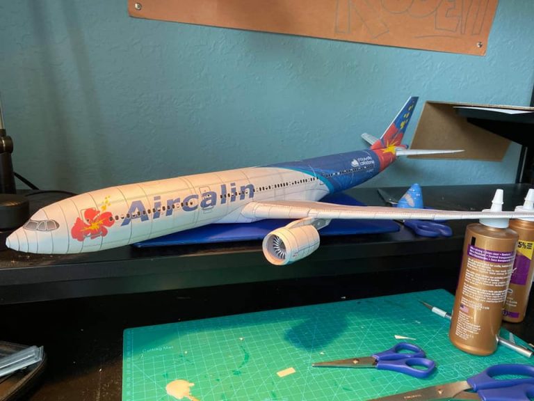 1/100 Airbus A330-900Neo AirCalin Paper Model - EcardModels