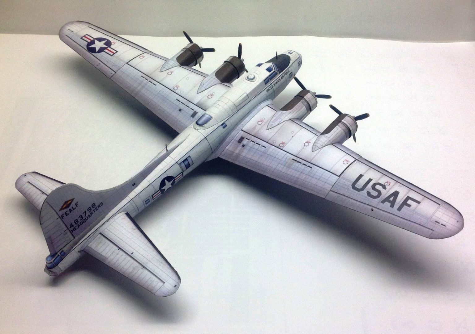 1/48 Boeing B-17 VB-17G Flying Fortress Paper Model - EcardModels