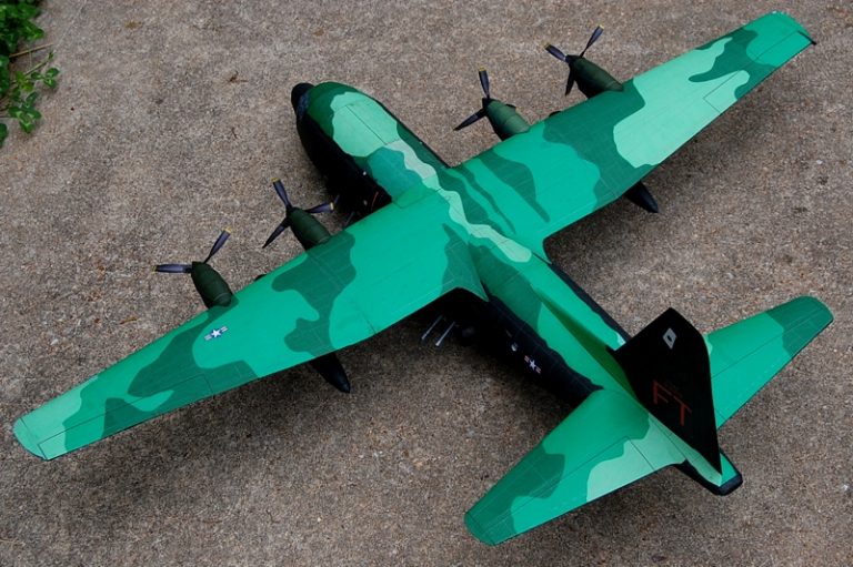 1/48 C-130 AC-130 Spectre Gunship Ghost Rider Paper Model - EcardModels
