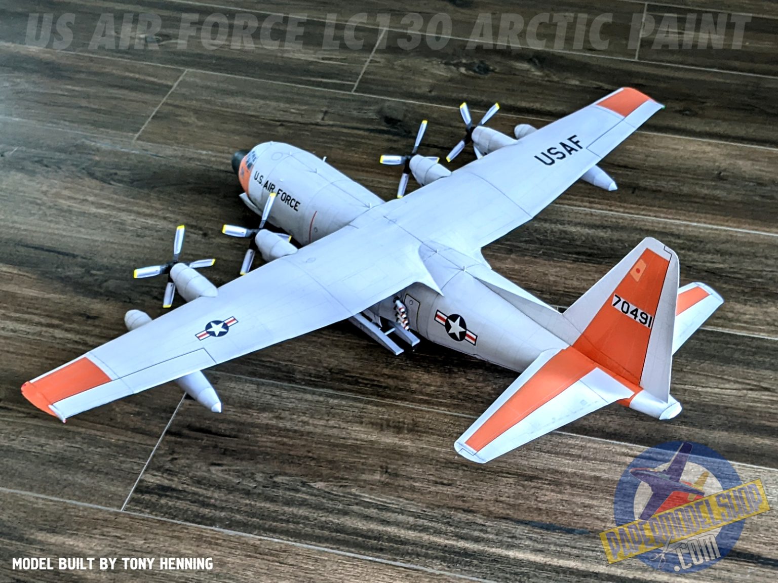 1/48 C-130 LC-130 Hercules USAF Arctic Transport Paper Model - EcardModels