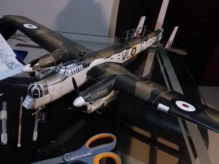 1/48 Armstrong-Whitworth Whitley Coastal Command Paper Model - EcardModels