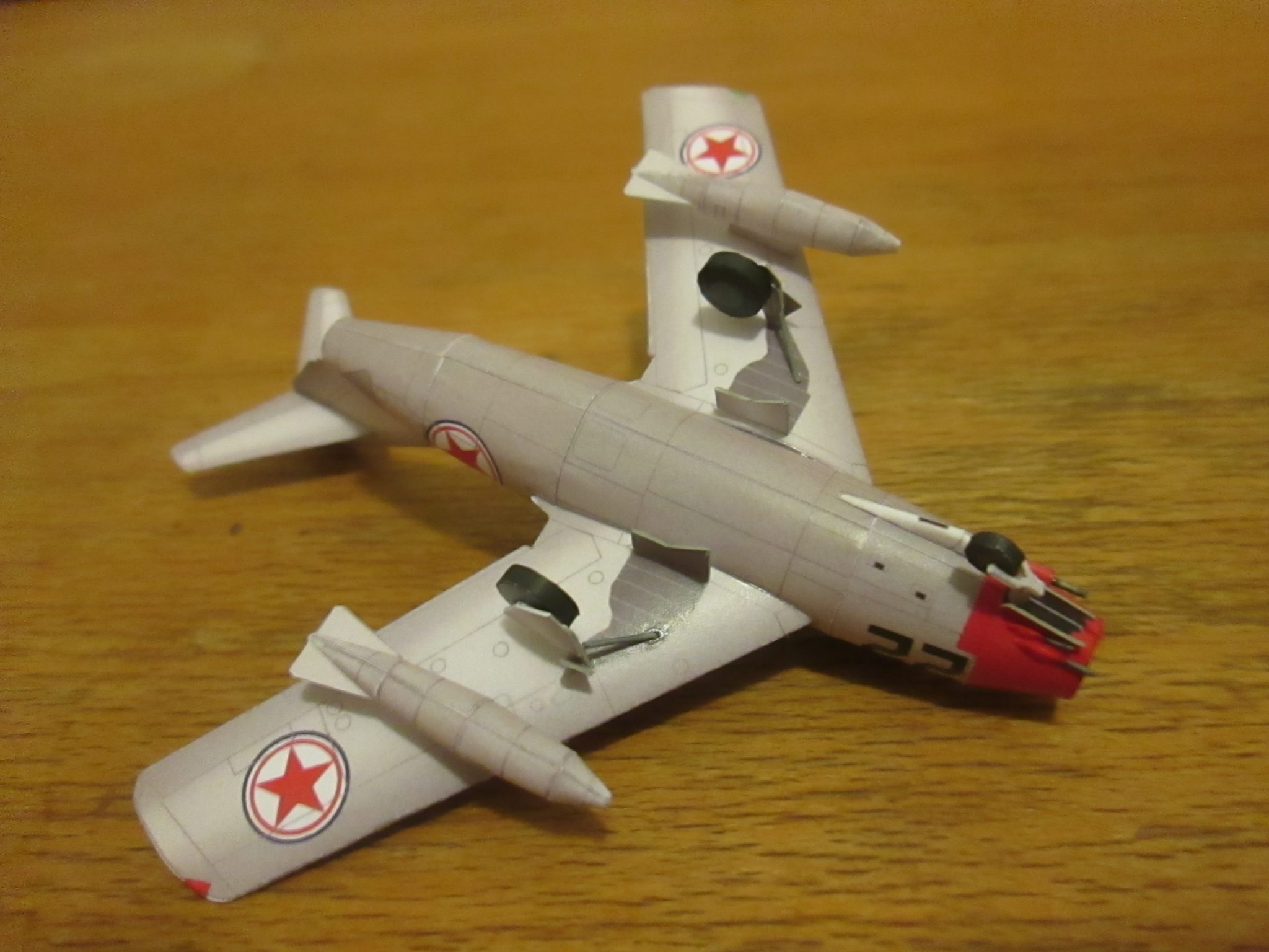 1/100 Mig-15 North Korea Paper Model - EcardModels