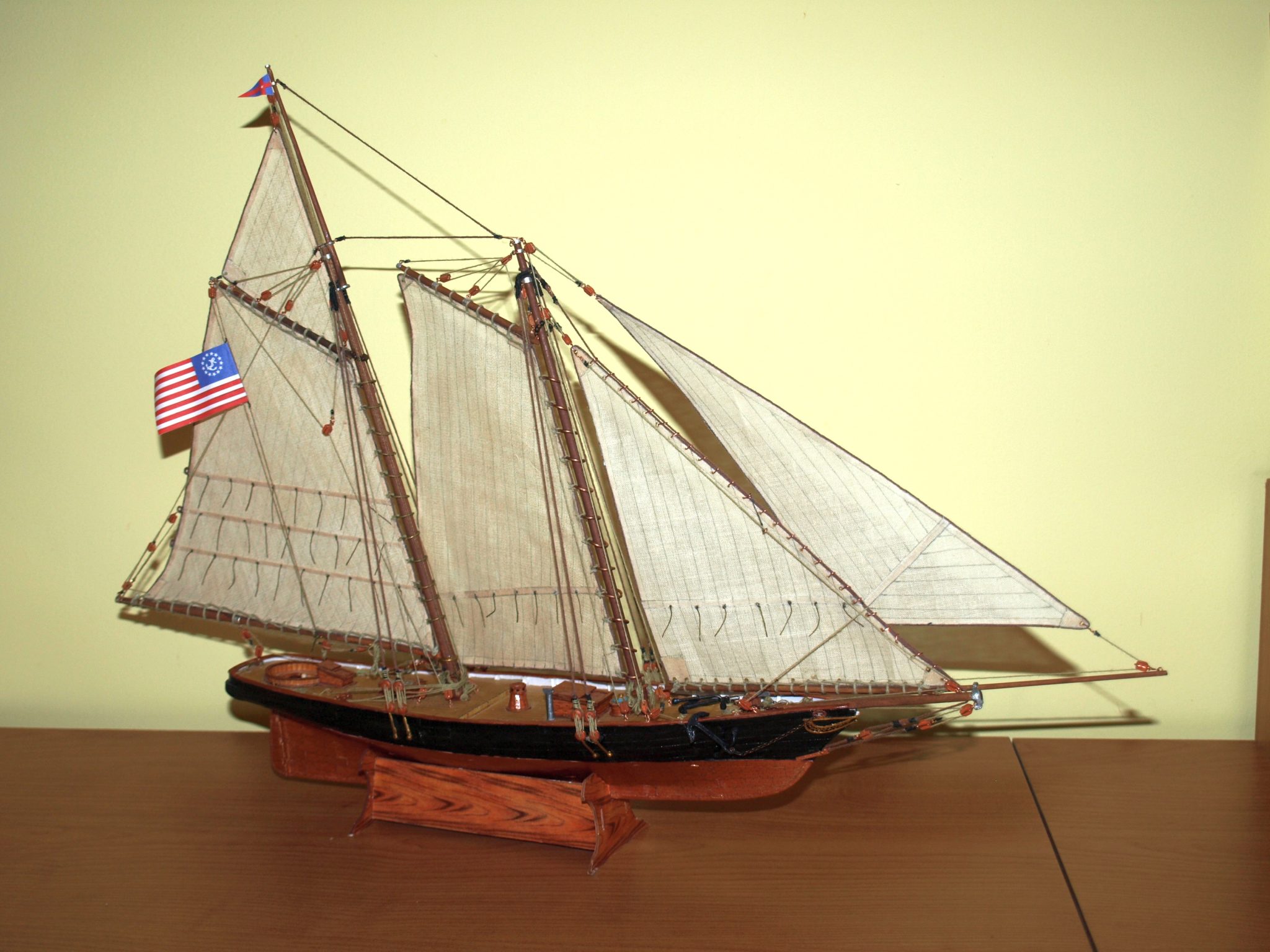1/100 America Schooner Paper Model - EcardModels