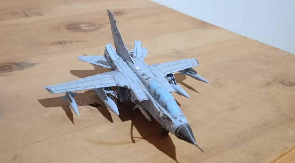 1/100 Italian Panavia Tornado bundle Paper Model - EcardModels
