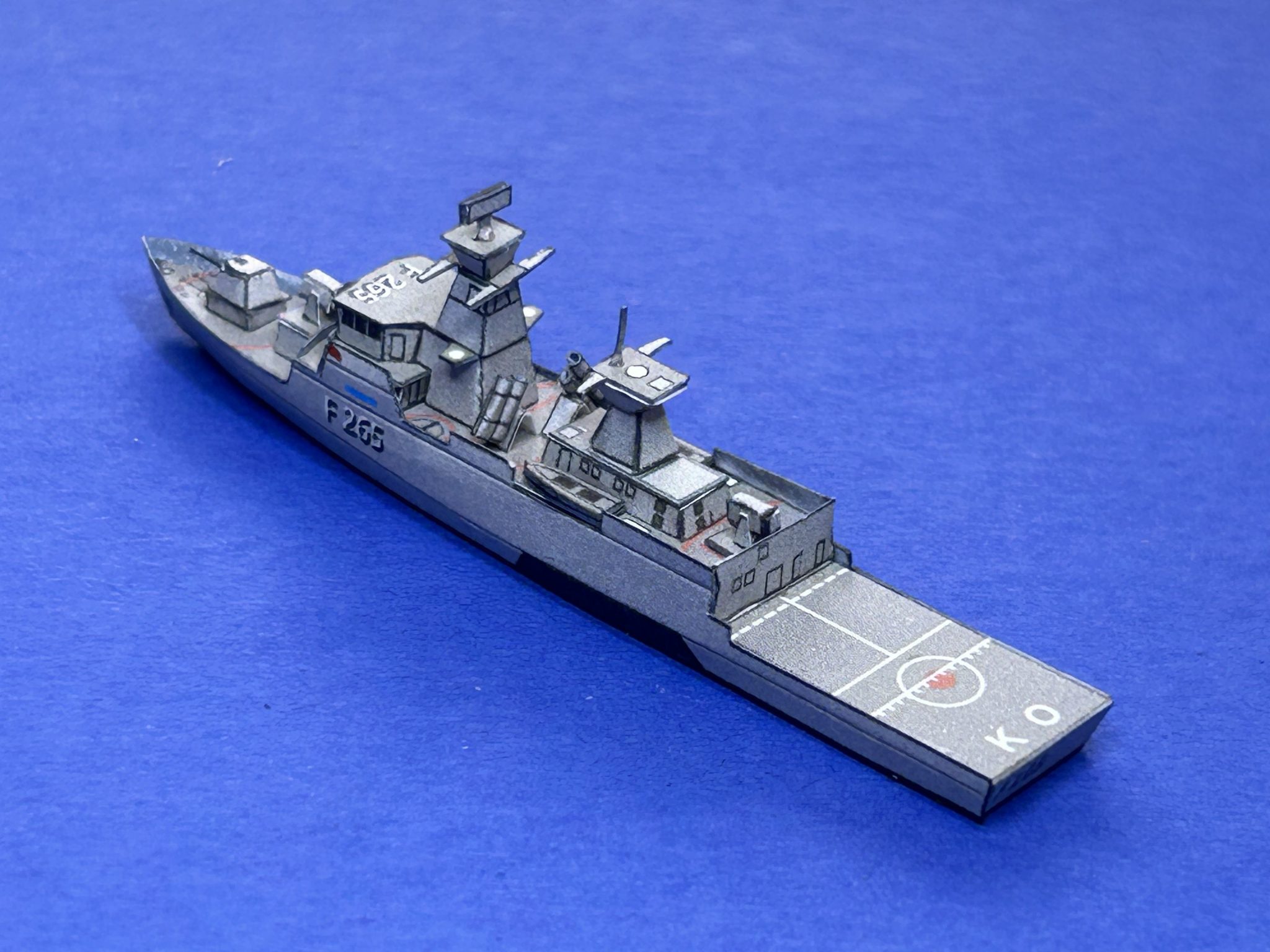 1/1250 German corvette KÖLN with four sister ships – Group 2, Paper ...