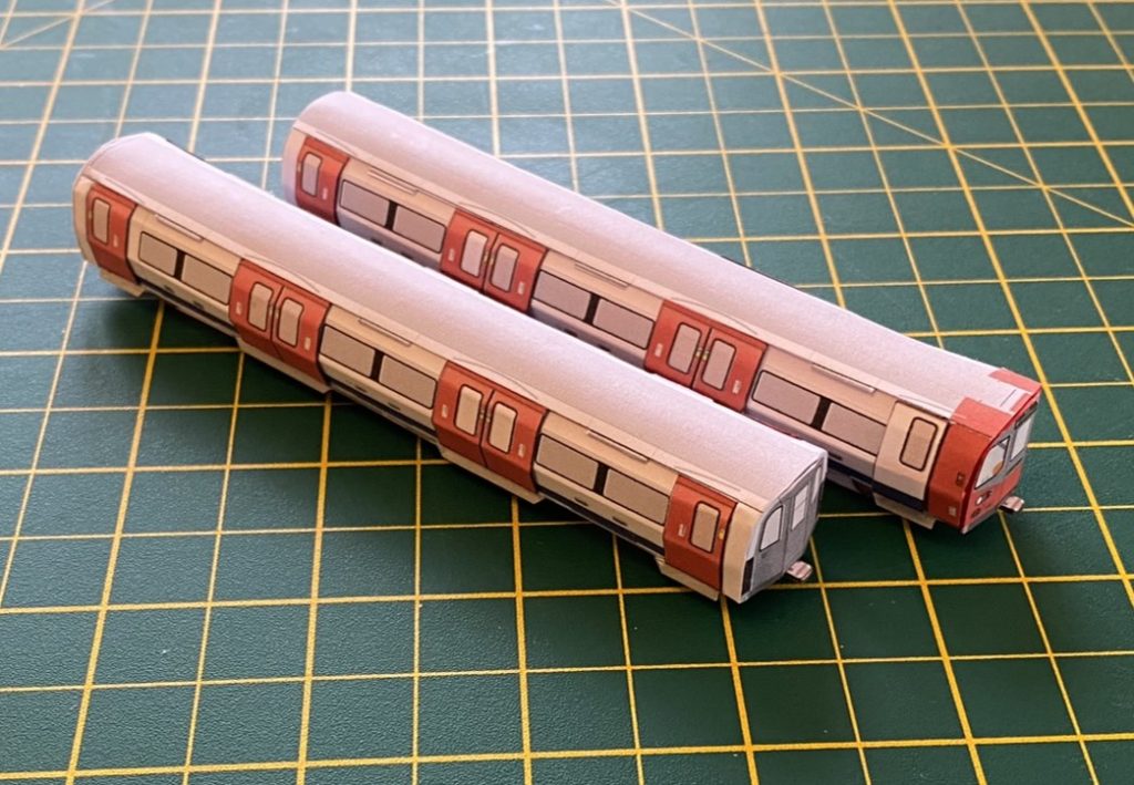 1/148 London Underground 1995/1996 stock Paper Model - EcardModels