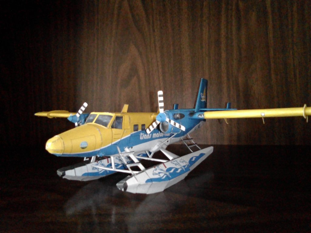 1/72 DHC-6 Hidro TMA 8Q-TMB Paper Model - EcardModels