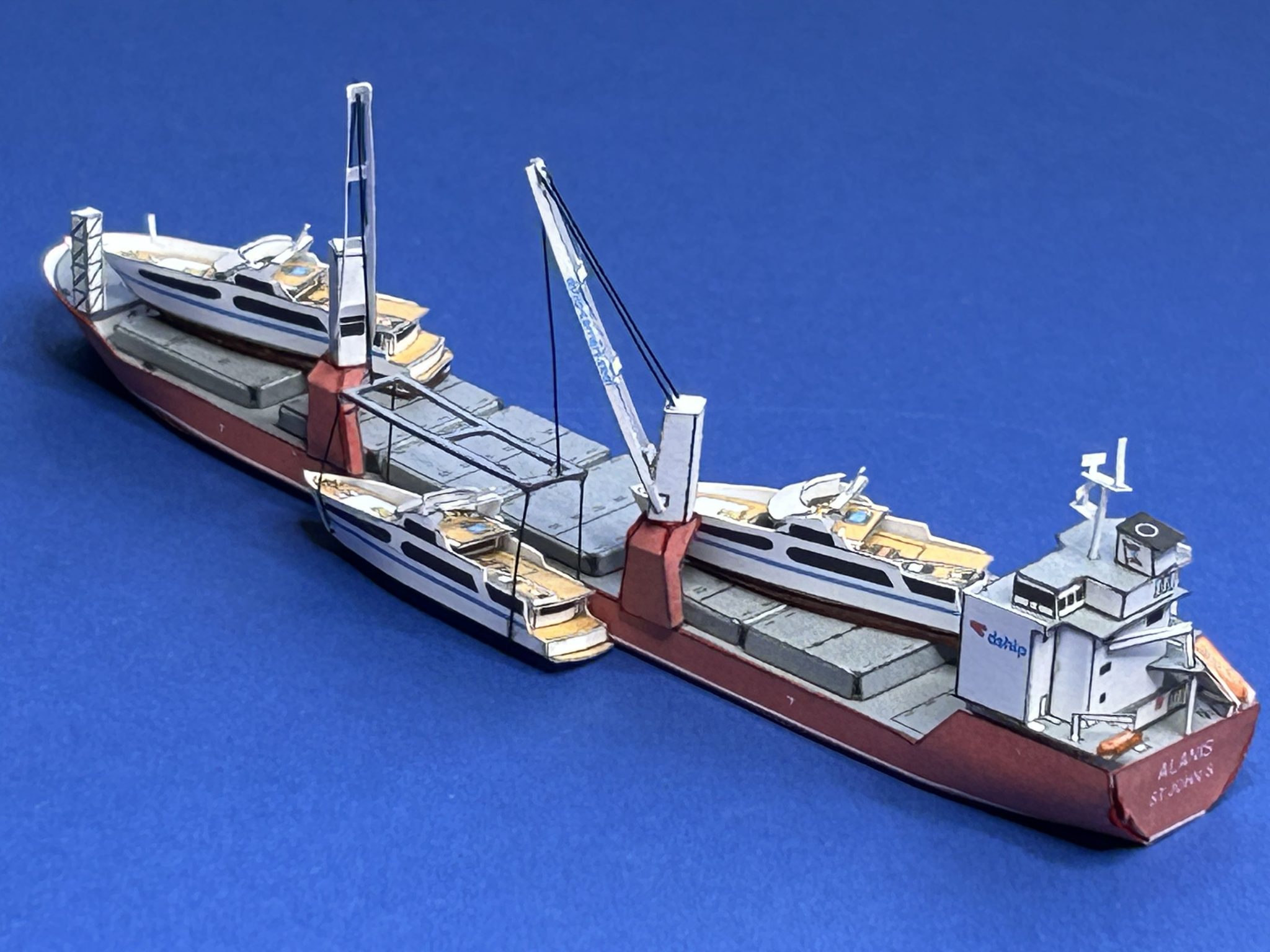 1/1250 Heavy Lift Multipurpose Dry Cargo Vessel ALANIS, Paper Model ...