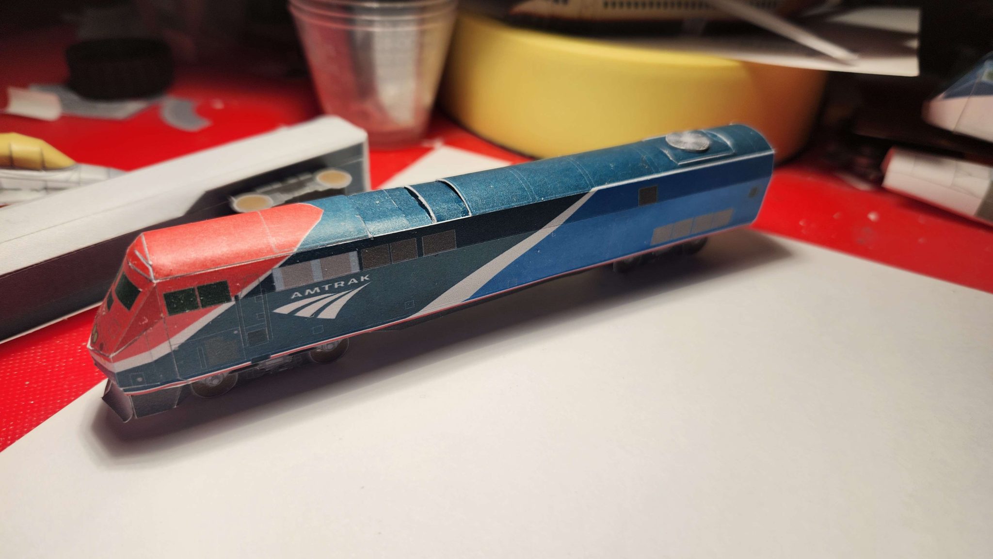 1/160 GE Genesis Locomotive Amtrak Phase VII Paper Model - EcardModels