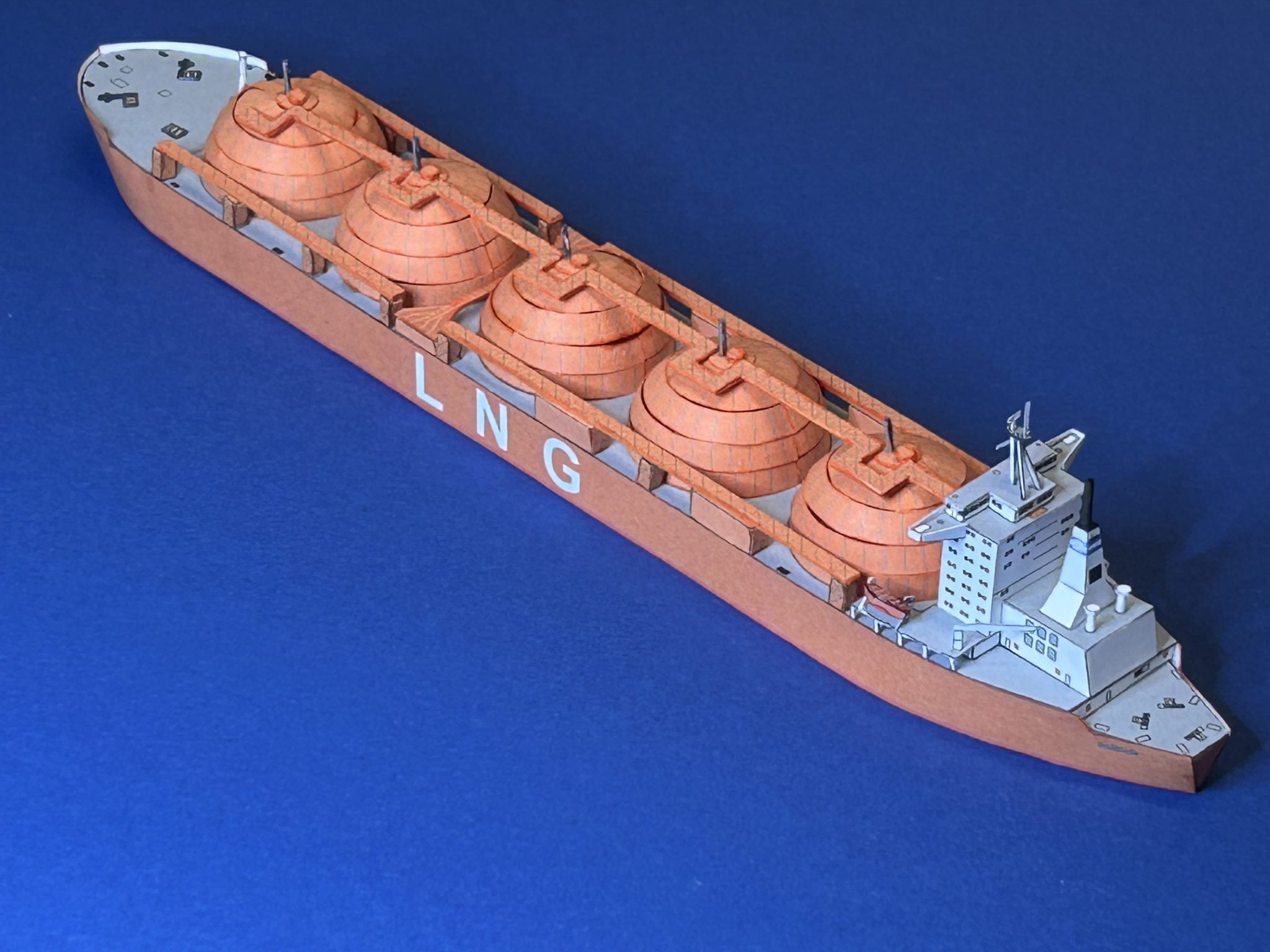 1/1250 LNG Tanker (Liquefied Natural Gas) GANDRIA, Paper Model ...