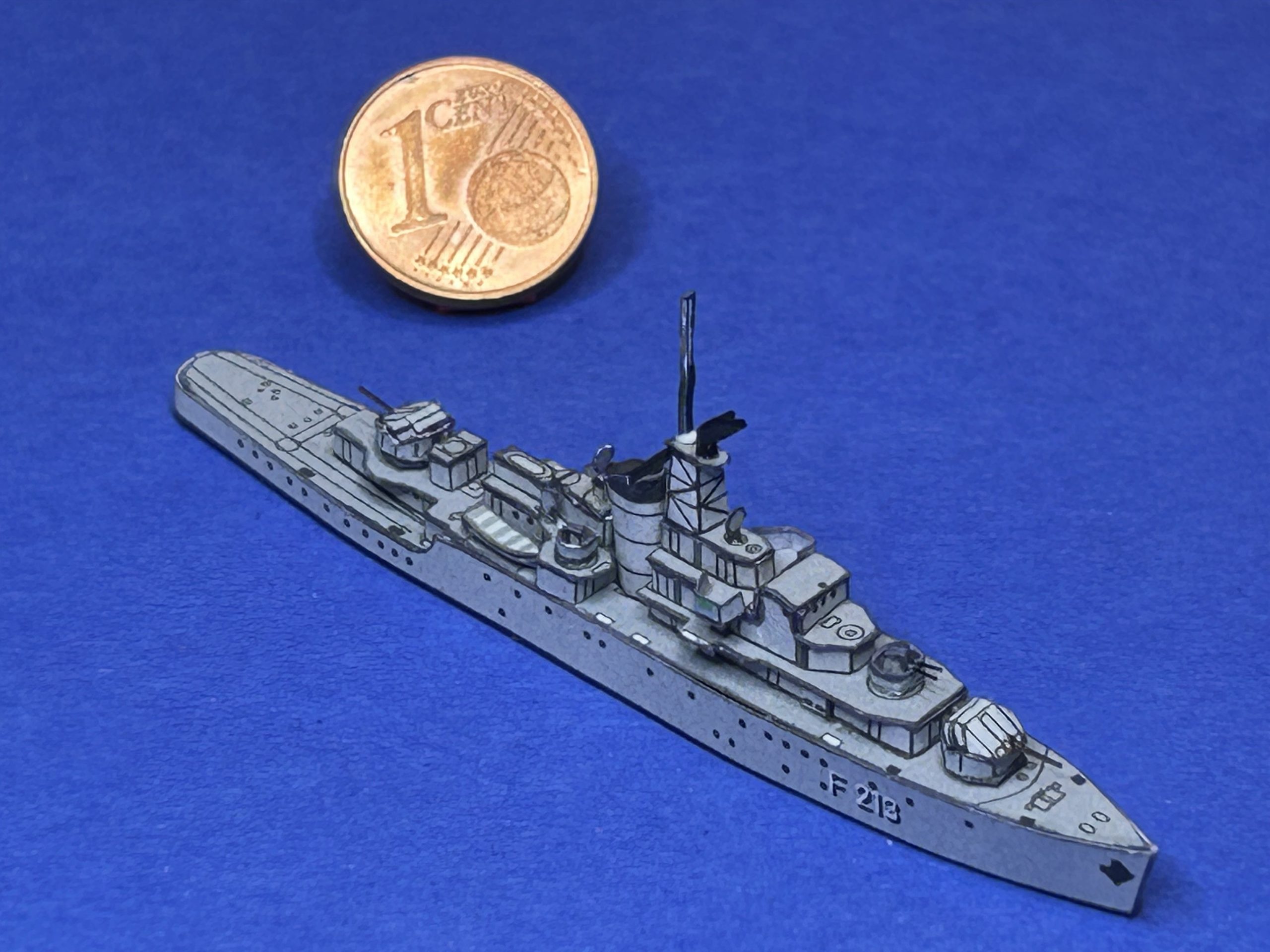 1/1250 German frigate F 213 SCHARNHORST, Paper Model - EcardModels